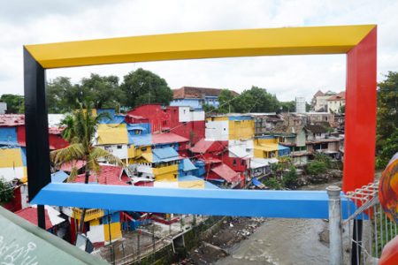 Romo Mangun Tidak Mengkristenkan Kampung Code - KATOLIKANA