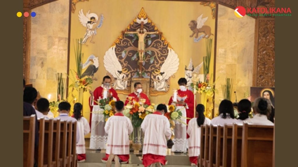 Sakramen Penguatan Semakin Mendekatkan Iman dan Relasi Kepada Tuhan ...