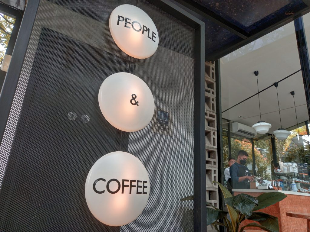 5 Kafe Unik di Bogor, Spot Liburan Alternatif Selain Puncak! - KATOLIKANA