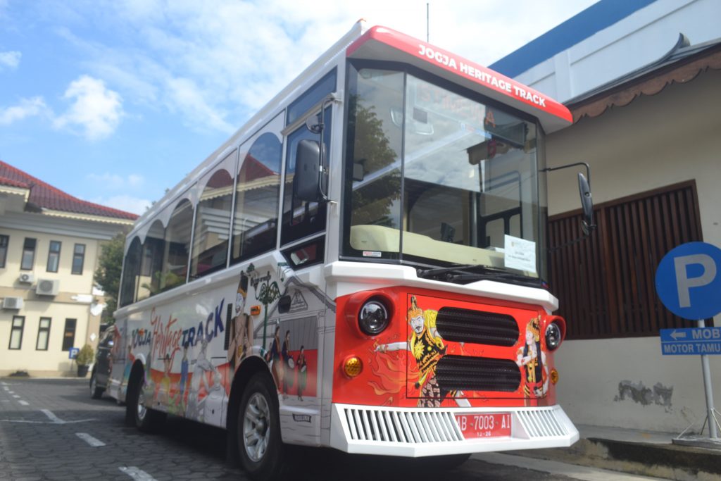 Jogja Heritage Track, Naik Bus Menelusuri Sumbu Filosofi Yogyakarta ...