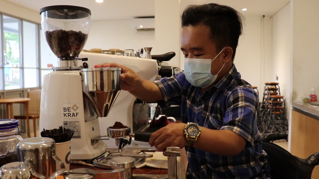 Cupable Coffee Berdayakan Barista Penyandang Disabilitas - KATOLIKANA