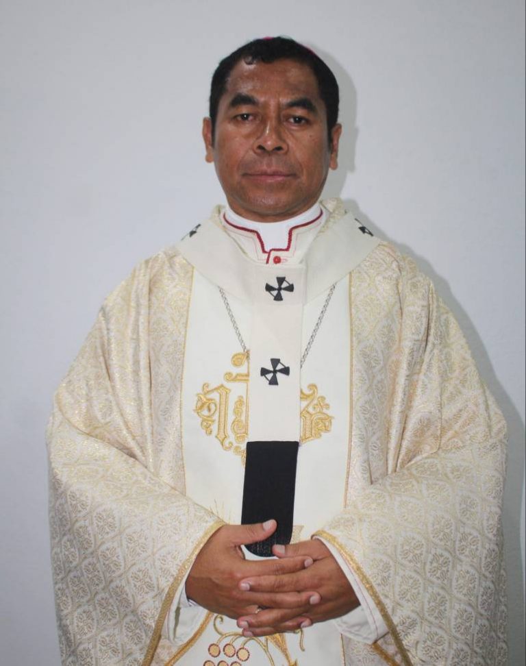 Uskup Agung Dili Mgr. Virgilio do Carmo da Silva, SDB Resmi Menjadi ...