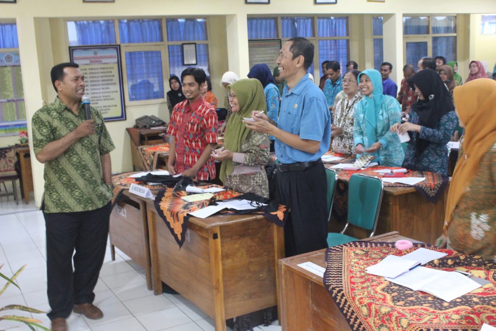 Jalan Sempit Menuju Moderasi Beragama - KATOLIKANA