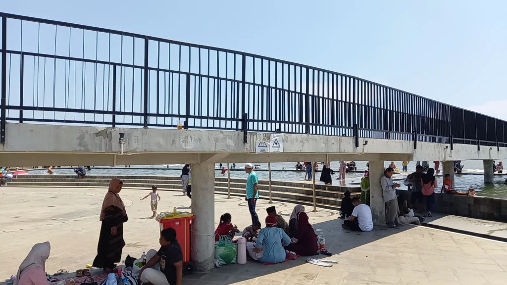 Obyek Wisata Pantai Pasir Kencana Pekalongan, Ini 4 Catatan dari ...