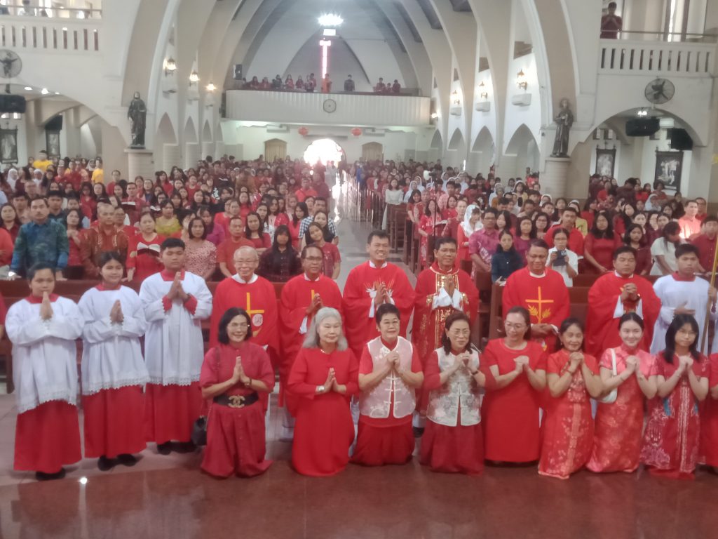 Paroki Santo Antonius dari Padua Medan Rayakan Imlek 2576 Kongzili - KATOLIKANA